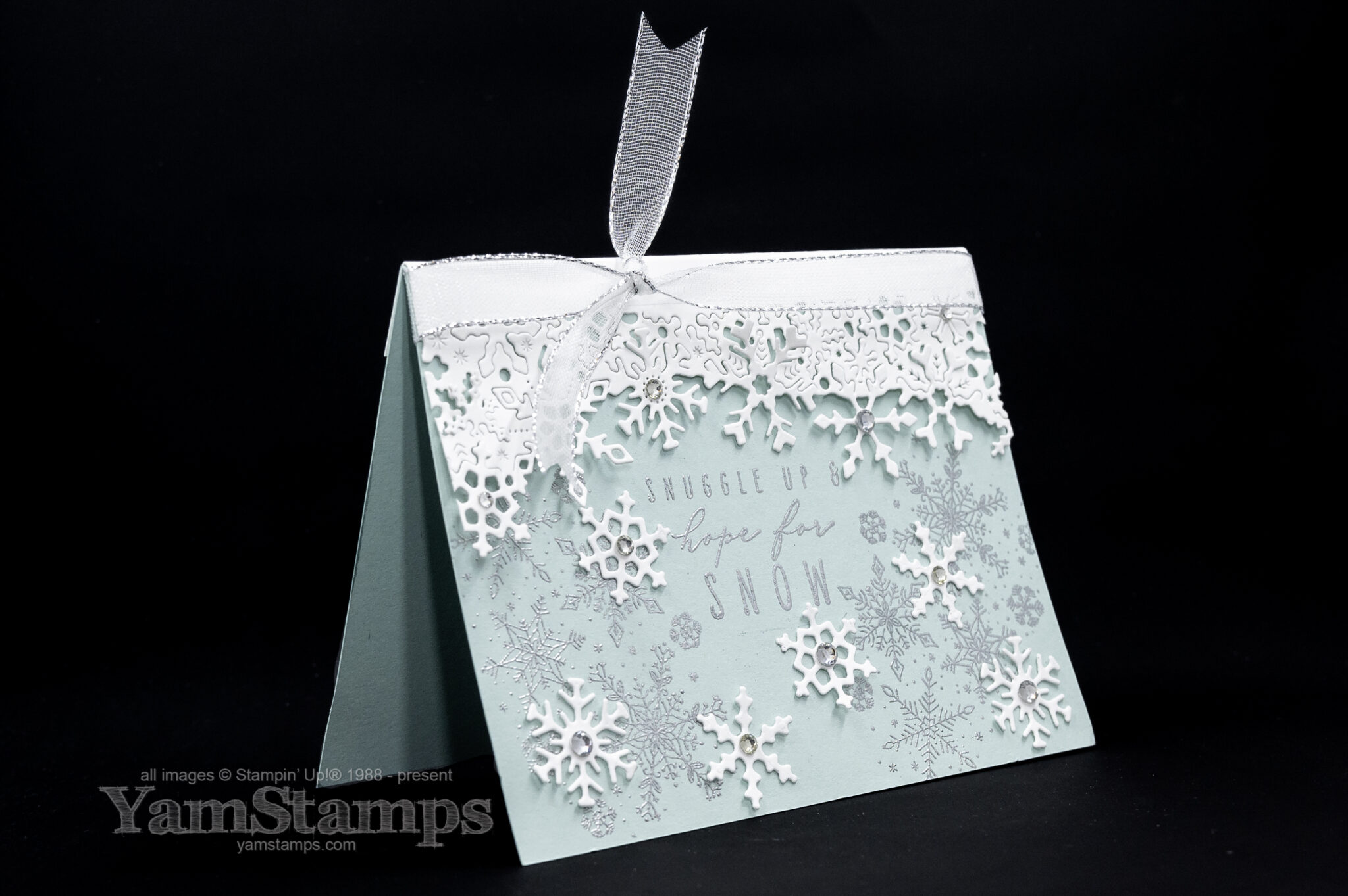 Frozen Edges Snowflake Card | Yamstamps.com - Linda's Stamping Blog